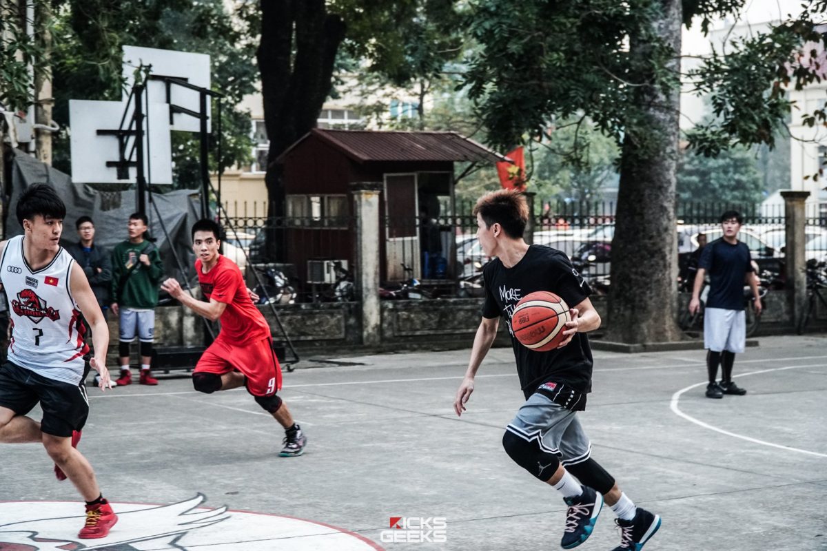 Tìm Hiểu Về Kỹ Thuật Dẫn Bóng Đột Phá Cho Môn Học Bóng Rổ